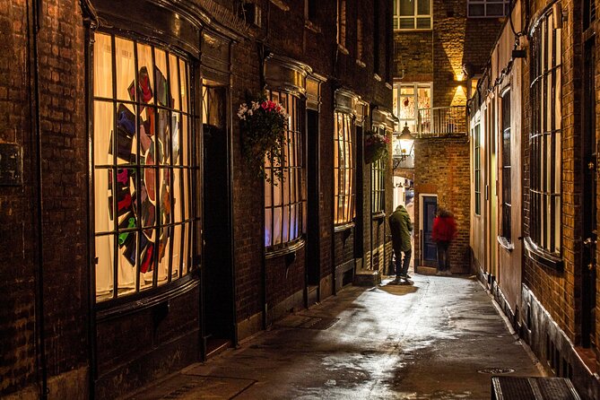 London by Night Walking Tour with Christmas Lights - Final thoughts