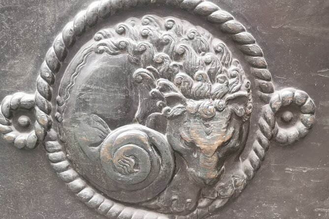 London Historical Tour: Roman Walls to Global Finance - The Sum Up