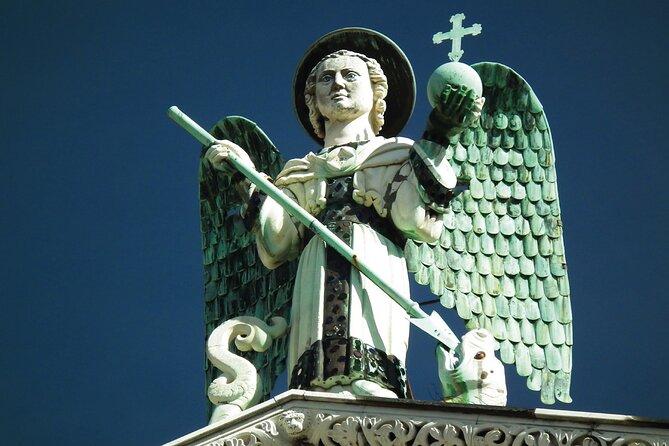 Lucca Walking Tour with Audio and Written Guide by a Local - Practicalities and Experience Quality