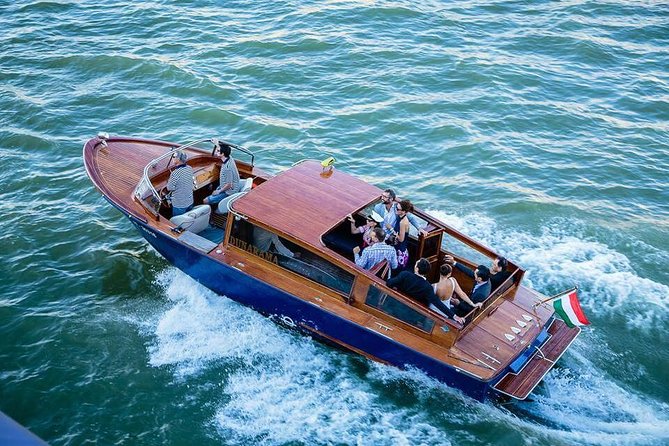 Luxurious, private day cruise with a waterlimousine to Szentendre - The Experience and Practical Details