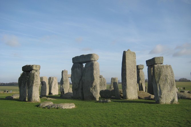 Luxury Private Vehicle Day Hire from & to London via Stonehenge & Windsor Castle - The Experience of the Drive