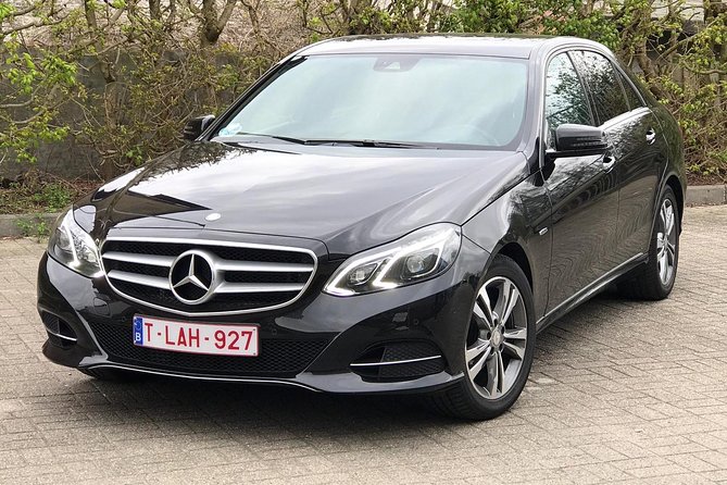 Luxury vehicle from Charleroi airport to the city of Brussels - The Sum Up