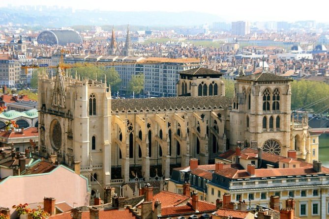 Lyon Private Transfer from Lyon city centre to Lyon (LYS) Airport - The Booking and Cancellation Process
