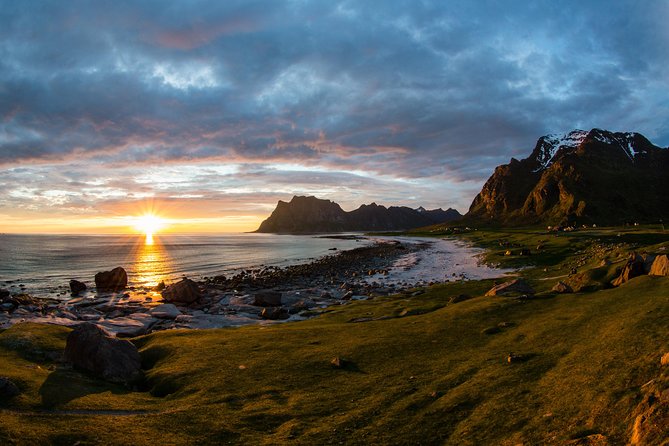 Midnight Sun Photo Tour - The Experience: From the Vehicle to the Viewpoints