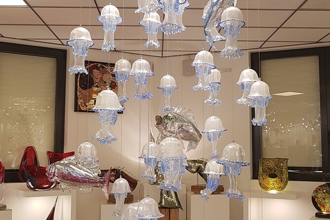 Murano glass art Team where WOWW is guaranteed - Who Should Consider This Tour?