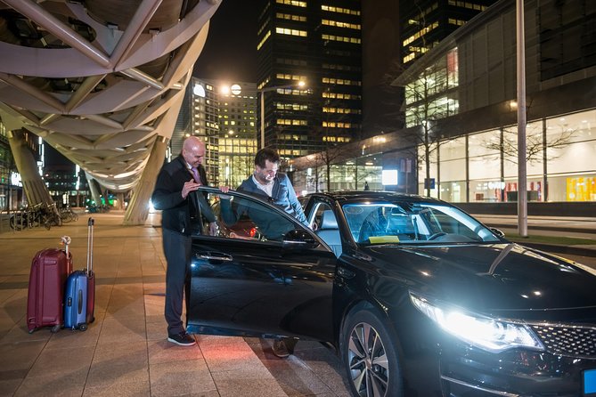 Naples Airport private arrival transfer to Amalfi Hotels - Comfort and Convenience: What’s Included?