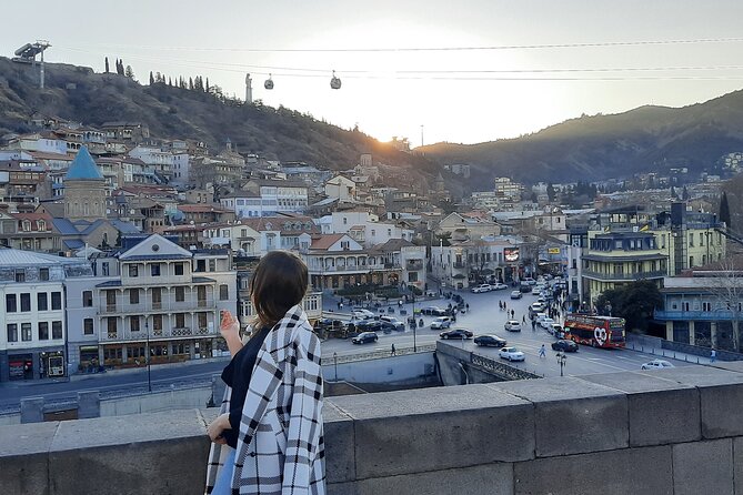 Old tbilisi walking tour & wine tasting - What the Reviews Say