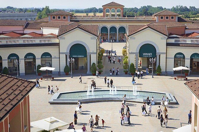 Outlet Serravalle o FoxTown Con Autista Privato Da Milano - Analyzing the Cost and Value