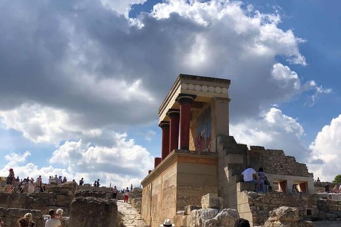 Palace of Knossos Small Group VIP Tour - Price, Value, and Practical Considerations