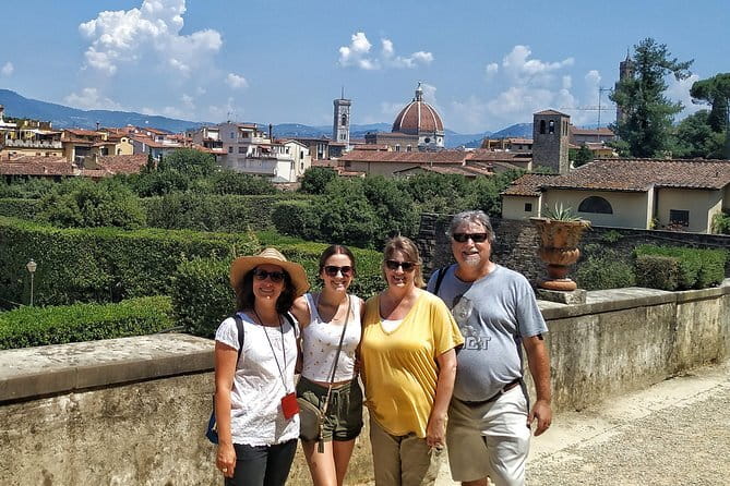 Palazzo Vecchio, Palazzo Pitti and Boboli gardens private tour - Stroll Through the Boboli Gardens
