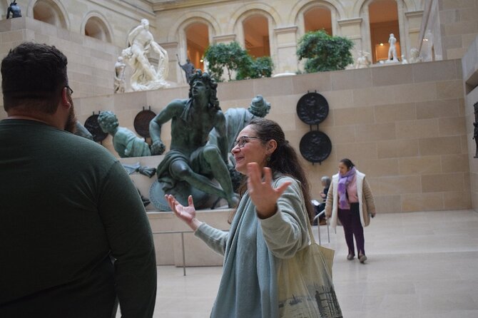 Paris : Louvre Museum Guided Tour with Pre-Booked Tickets - What Past Travelers Say