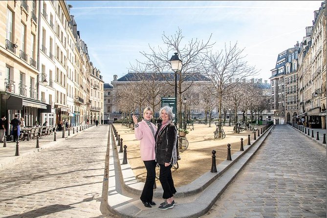 Paris Private Walking Tour with a Personal Photographer - Practical Considerations: Prices, Timing, and Group Size