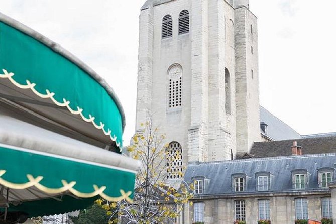Paris Saint-Germain Private Tasting Tour with Chocolate plus Pastries & Macaron - Who Should Consider This Tour?