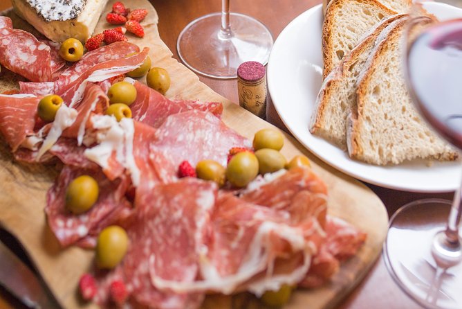 Paris Sights and Bites - The Importance of Context and Authenticity