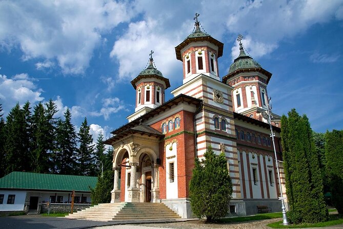 Peles & Cantacuzino Castles: Gourmet Wine & Cultural Day trip - Why This Tour Works