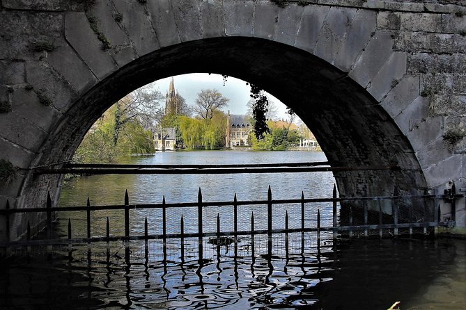 Photo Tour "Philip the Good" + Boat trip - Stop 2: Spinolarei, Bruges’ Oldest Harbour