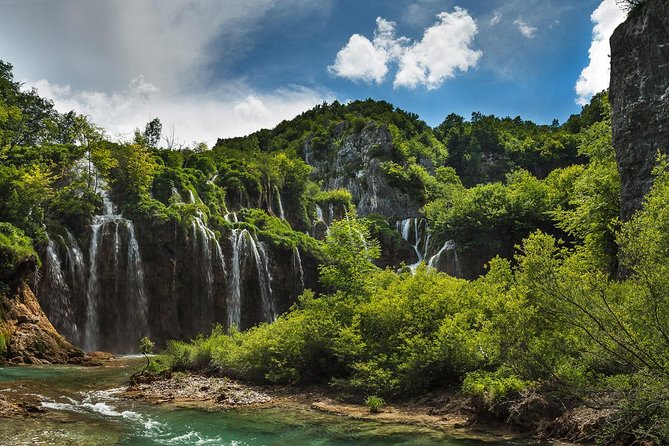 Plitvice lakes from ibenik or Zadar - FAQs