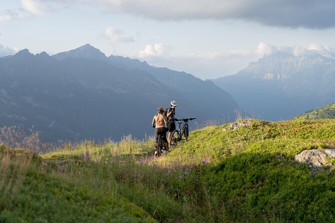 Point of view on the glaciers of Chamonix by electric mountain bike - FAQ