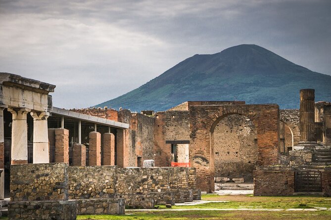 Pompeii and the Amalfi Coast private tour - FAQs
