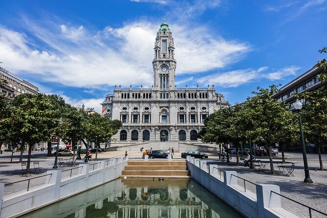 Porto City Tour Full Day with Lunch and Six Bridges Cruise - Private basis - The Port Wine Experience in Vila Nova de Gaia
