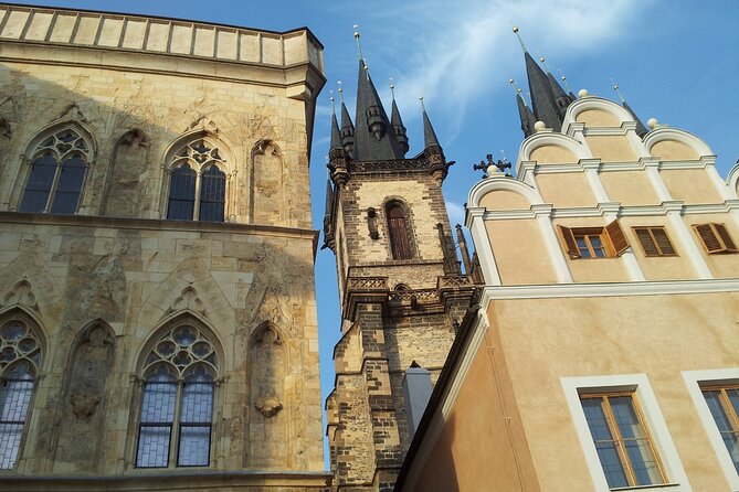 Prague´s Old Town and Charles Bridge Private Walking Tour (Right Riverbank) - FAQ