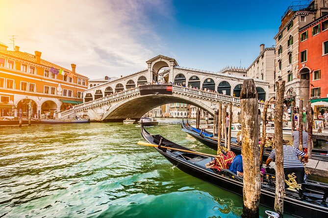 Private 2 hrs Grand Canal, Hidden Gems Walk and food tasting - Dive into the Itinerary