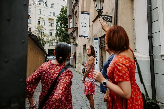 PRIVATE: 3h Stories of Prague Jewish Quarter Tour, drink included - Authentic Experiences and Viewer Feedback