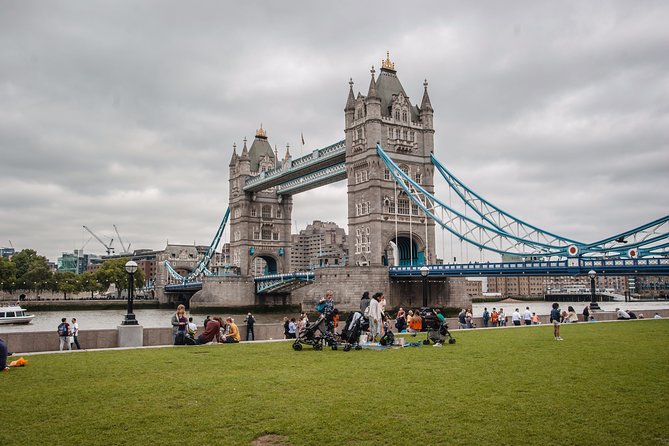 Private 4 hour Tour of London with driver and guide with Hotel Pick Up - The Practicalities: Value and Considerations