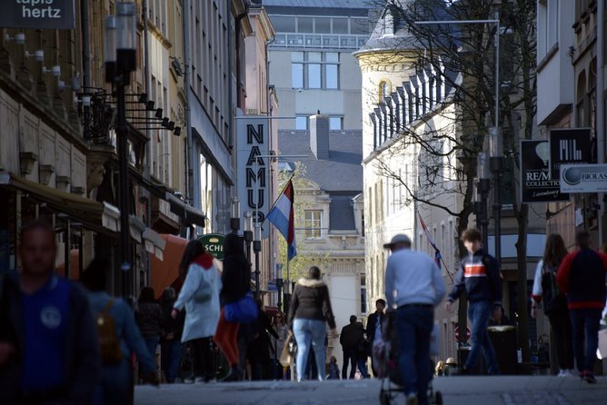 Private airport transfer: from the airport to the city of Luxembourg - How Does This Service Compare to Other Options?