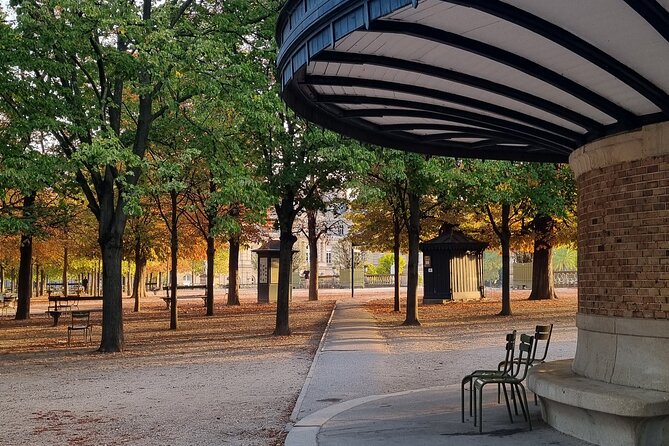Private and secret tour of Saint-Germain-des-Prés - Who Would Love This Tour?