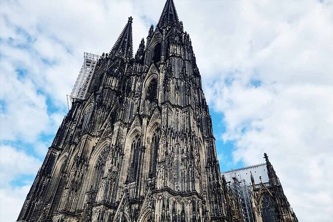 Private audio book city rally around Cologne Cathedral and the Old Town - The Value of This Experience