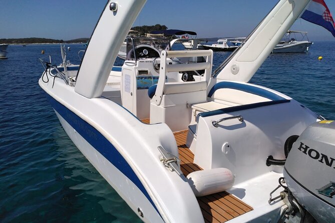 Private Boat Tour to Red Rocks and Paklinski Islands. - FAQ