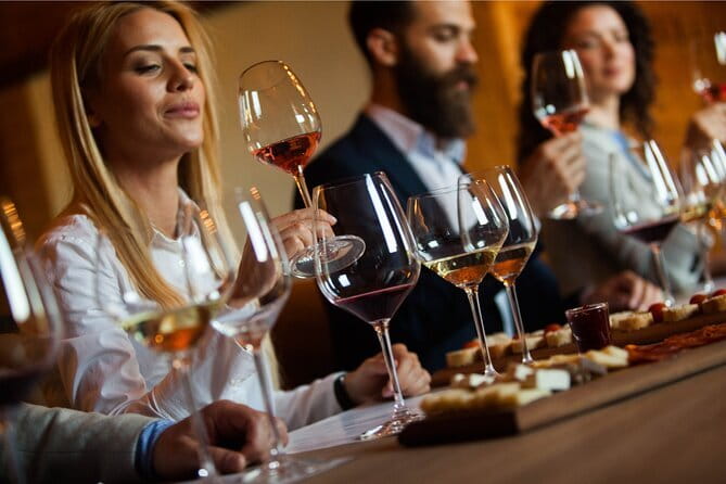 Private Day Tour from Florence to Pisa, Chianti and San Gimignano - Who Should Book This Tour?