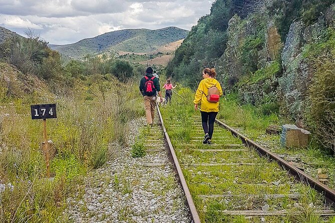 Private Douro and Porto 4x4 Tour with Wine Tasting and Boat Trip - FAQs