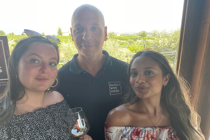 Private Educational Wine Tour, dedicated sommelier and trasport - The Gourmet Lunch