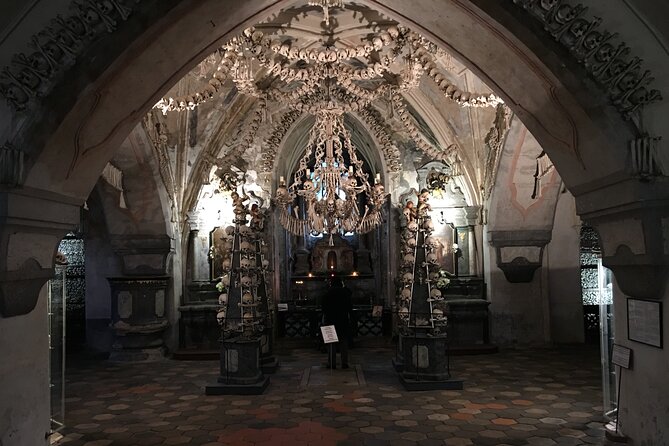 Private Guided Tour Prague to UNESCO Kutna Hora with Transfers - Who Should Book This Tour?