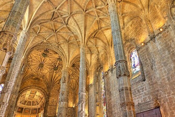 Private Highlights of Lisbon HD Tour - The Belém District: UNESCO World Heritage Sites and Tasty Delights