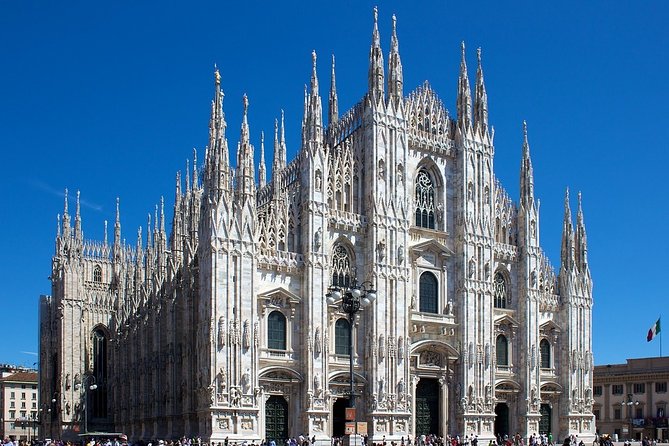 Private Luxury Transfer from Venice to Milan with stop in Verona(or vice versa) - A Well-Balanced Transfer with Cultural Flavour