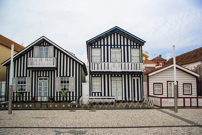 Private Tour: Aveiro and Coimbra with Lunch and Boat Cruise - FAQ