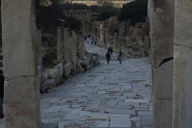 Private Tour from Izmir to Ephesus, Artemission, Virgin Mary House incl. Lunch - The Sum Up
