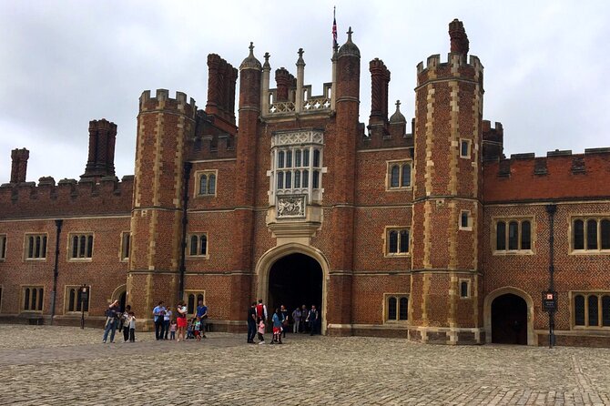 Private Tour: Hampton Court Palace Day Trip from London - Who Will Love This Tour?