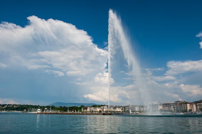 Private Tour in Geneva City - Old Town and Saint Pierre Cathedral