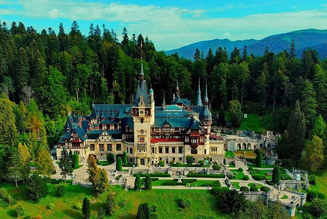 Private tour to Bran Dracula's Castle and Pele Royal Castle - Analyzing the Value