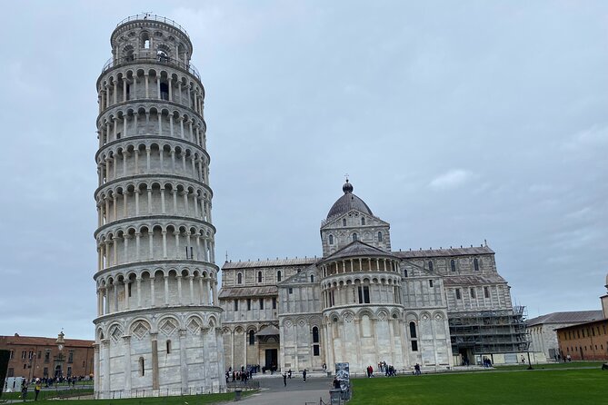 Private Tour to Pisa and Lucca in English Español and Purtuguês - The Practical Details