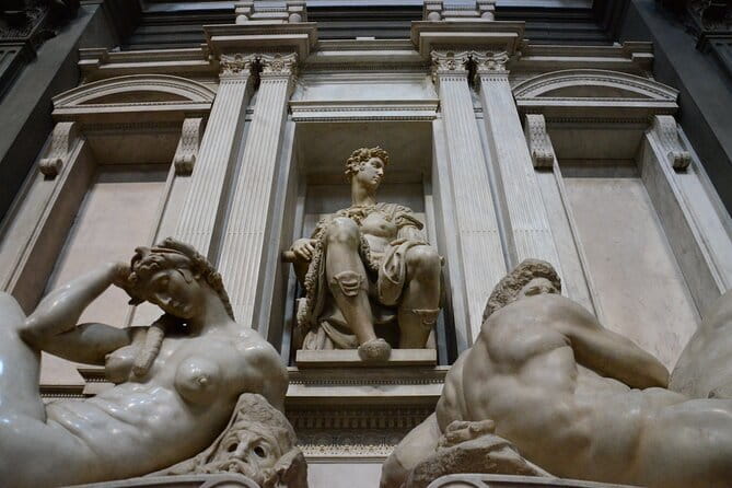 Private Tours of Florence in Golf cart Etuktuk Minimum2 - Final Words