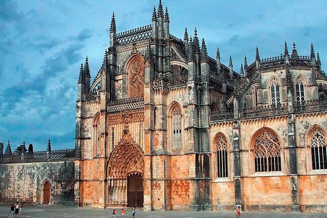 Private Transfer - Day Trip Lisbon - Porto with Tour / Stop - Who Will Love This Experience?