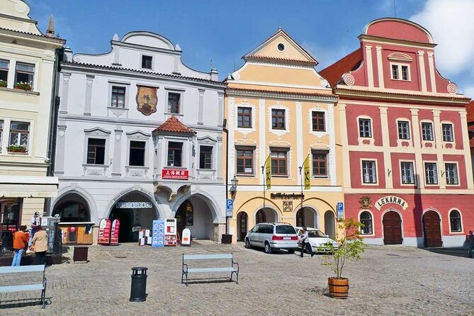 Private Transfer from Prague to Passau with stopover in Cesky Krumlov - Who Will Enjoy This Tour?