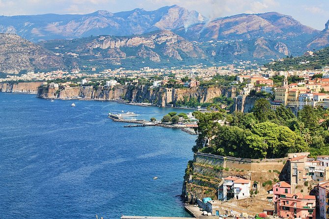 Private Transfer from Sorrento to Naples Airport or Station - How the Service Works