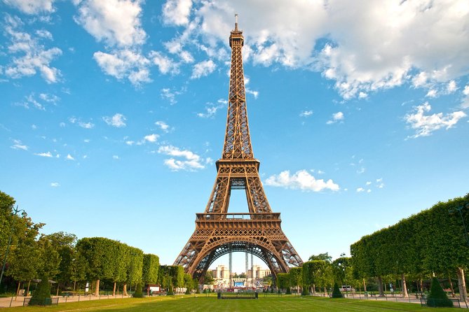 Private Transfer: Paris Airport CDG to Paris City by Luxury Van - Analyzing the Price and Value