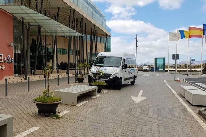 Private transfers from Lanzarote airport (ACE) to Playa Banca - The Value of a Private Transfer